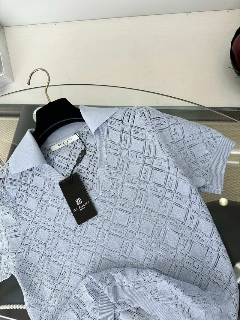 Inexpensive Givenchy T-Shirts