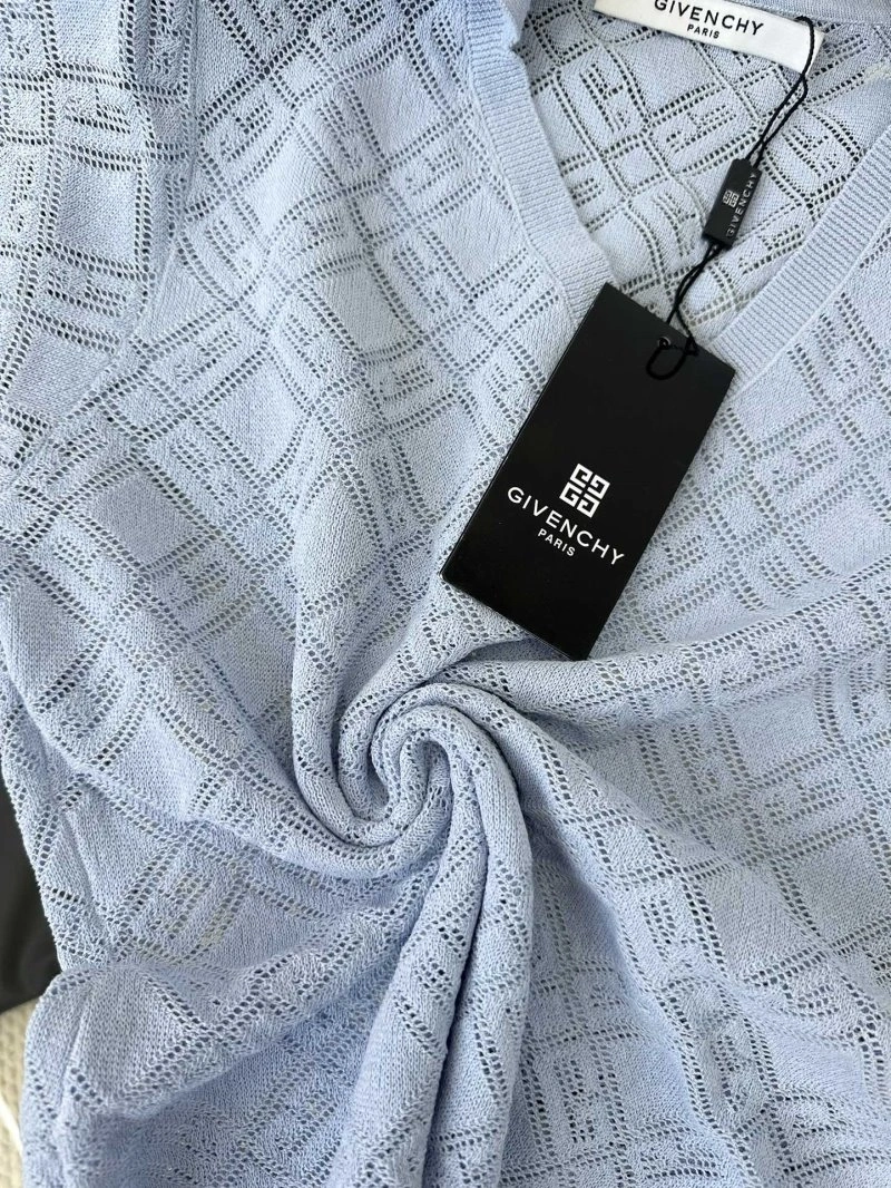 Inexpensive Givenchy T-Shirts