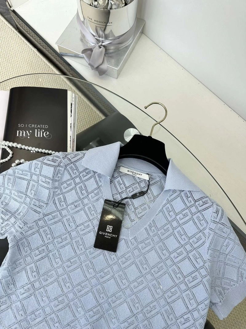 Inexpensive Givenchy T-Shirts