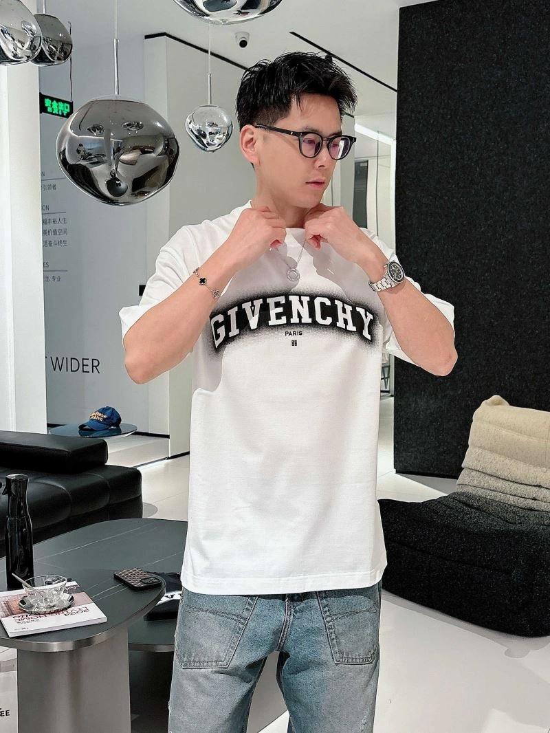 Givenchy T-Shirts