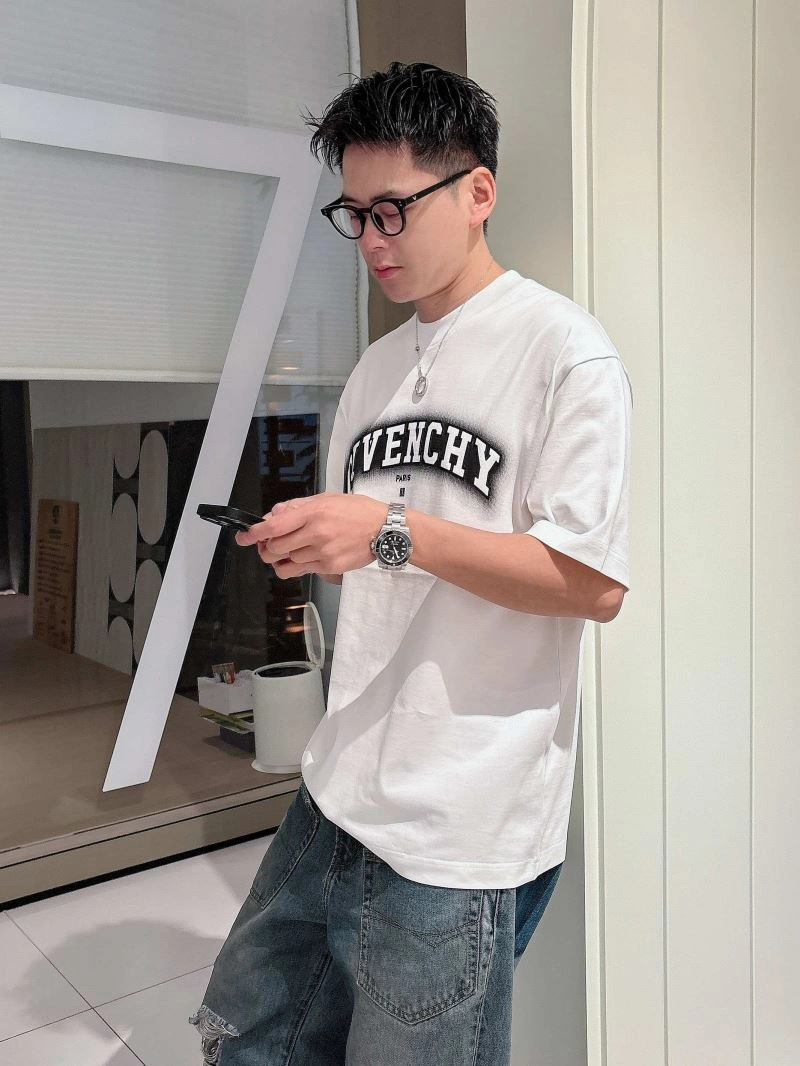 Value-priced Givenchy T-Shirts