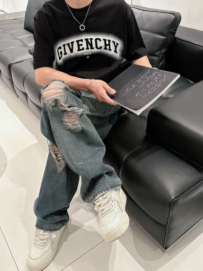 Discounted Givenchy T-Shirts
