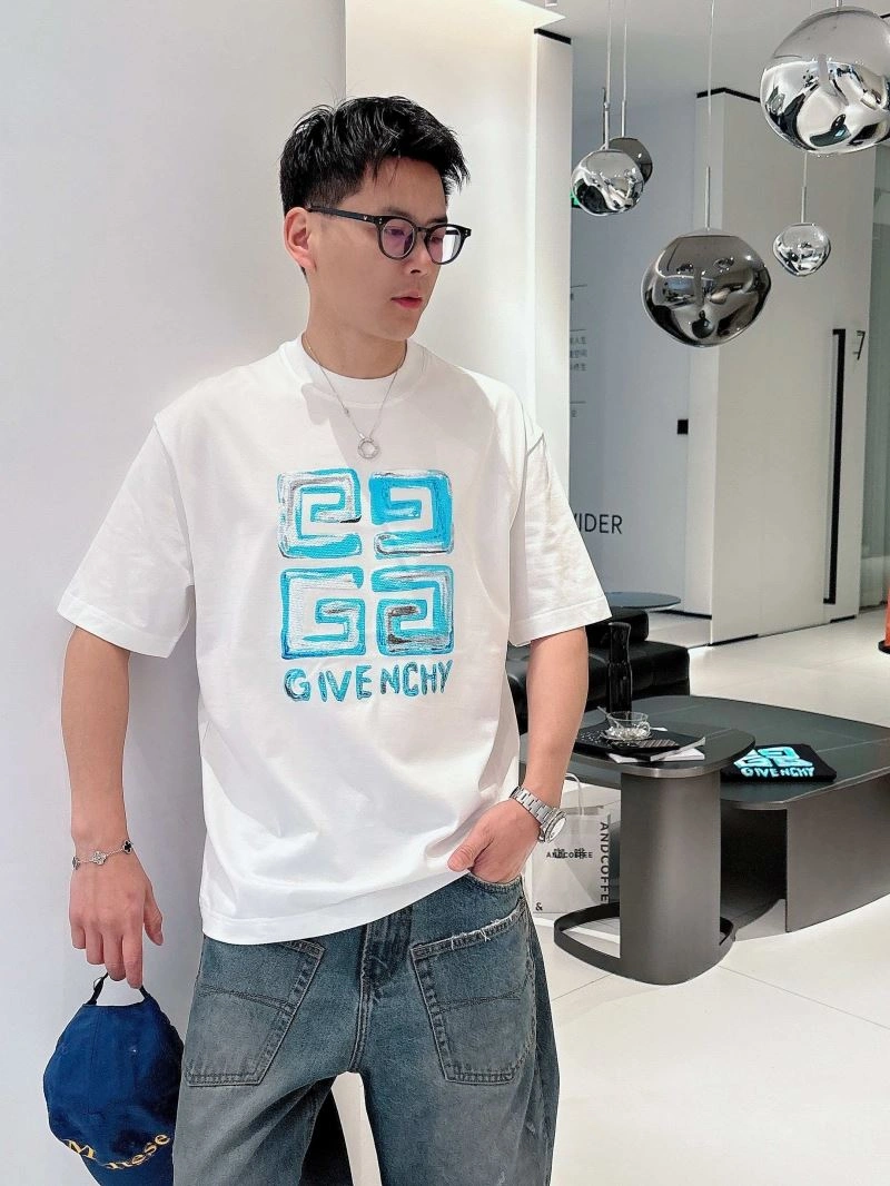 Affordable Givenchy T-Shirts
