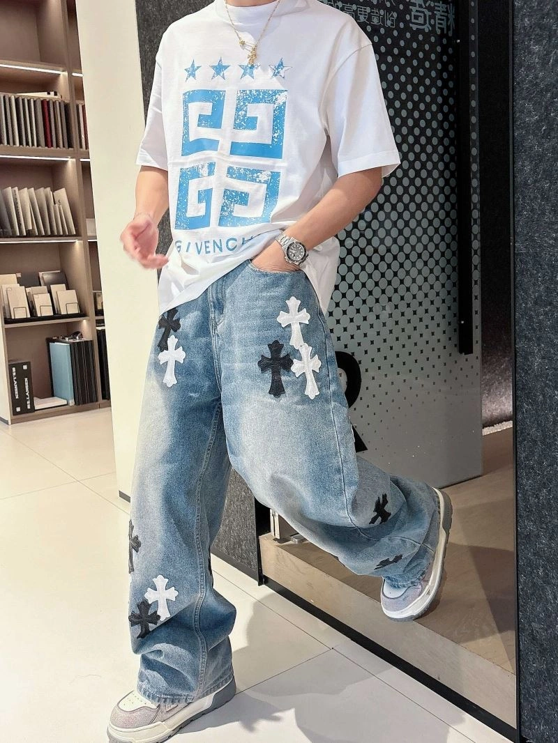 Indistinguishable Givenchy T-Shirts