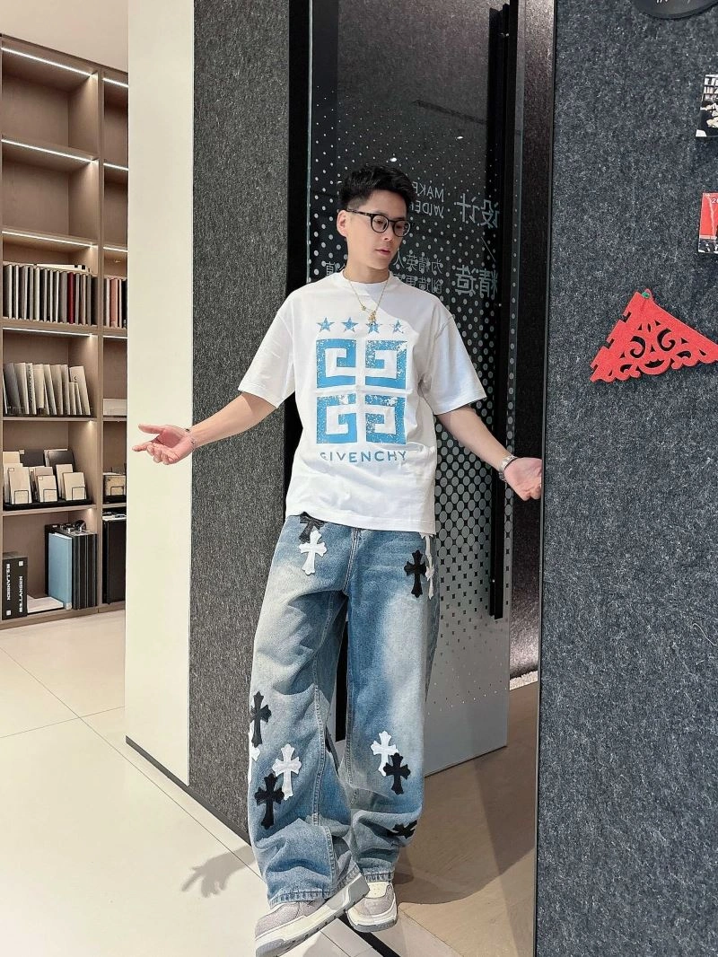 Indistinguishable Givenchy T-Shirts