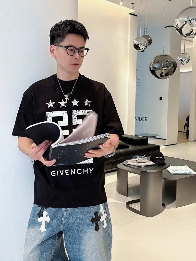 Low-cost Givenchy T-Shirts