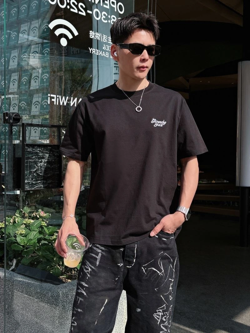 High accuracy Givenchy T-Shirts