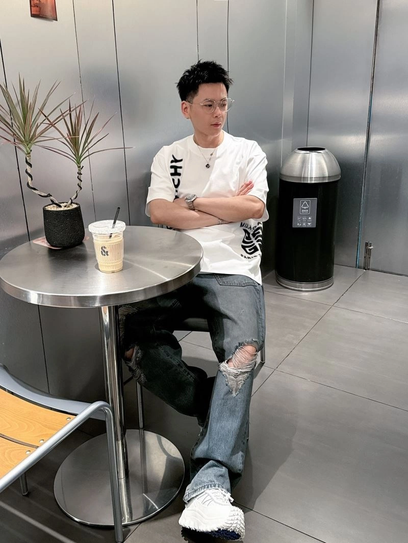 Precise copy Givenchy T-Shirts