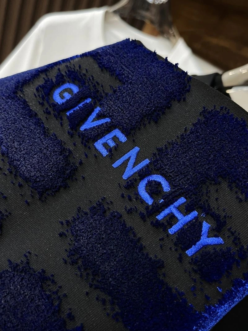 Legit Givenchy T-Shirts