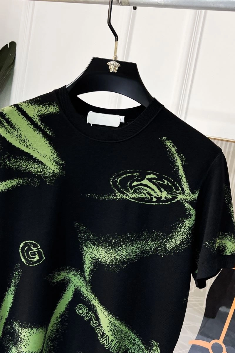 Top match Givenchy T-Shirts