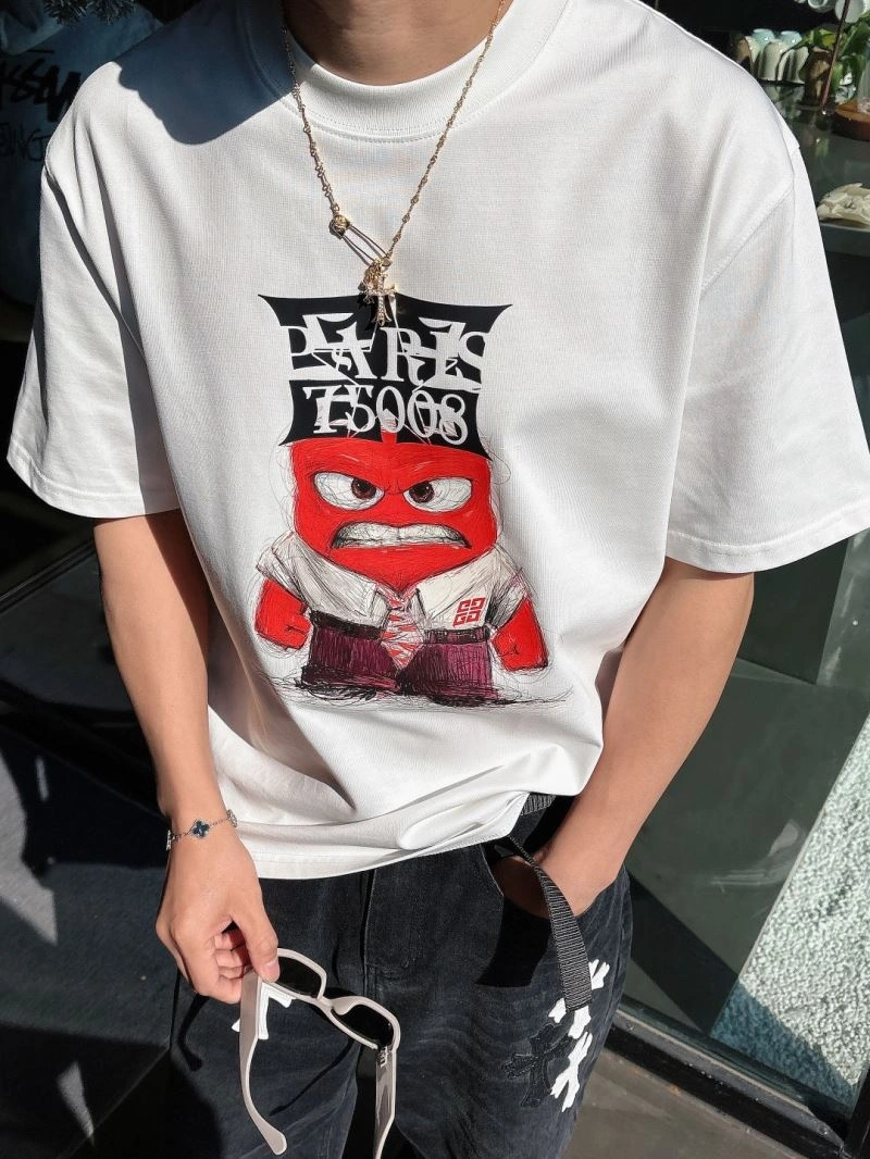 Bargain Givenchy T-Shirts