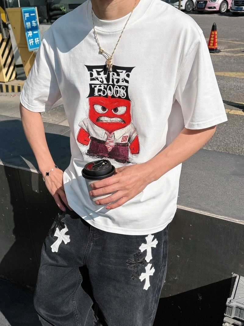 Bargain Givenchy T-Shirts