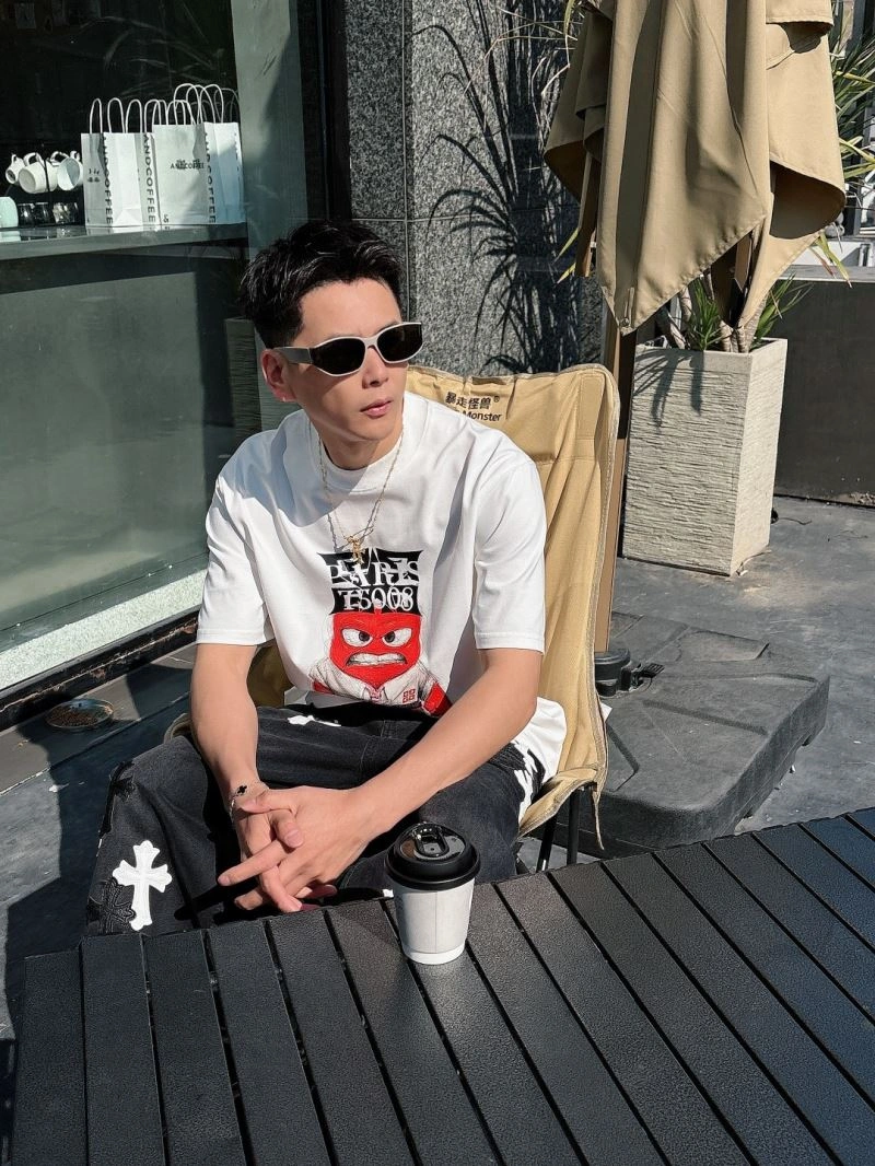 Bargain Givenchy T-Shirts