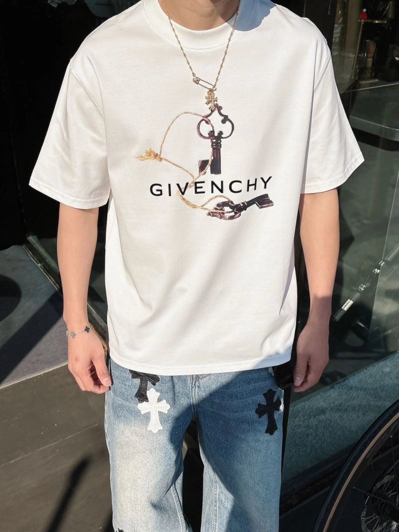 Reasonably priced Givenchy T-Shirts