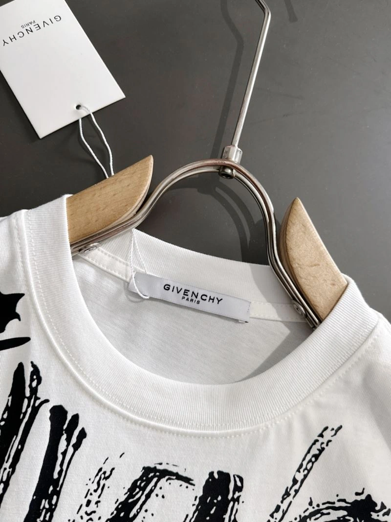 Low-cost Givenchy T-Shirts