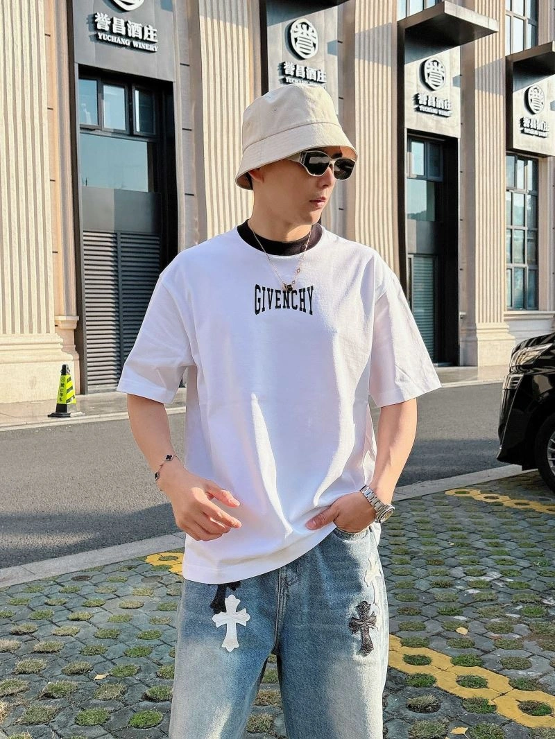 Givenchy T-Shirts