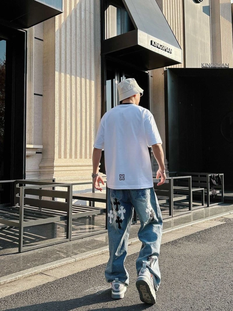 Indistinguishable Givenchy T-Shirts