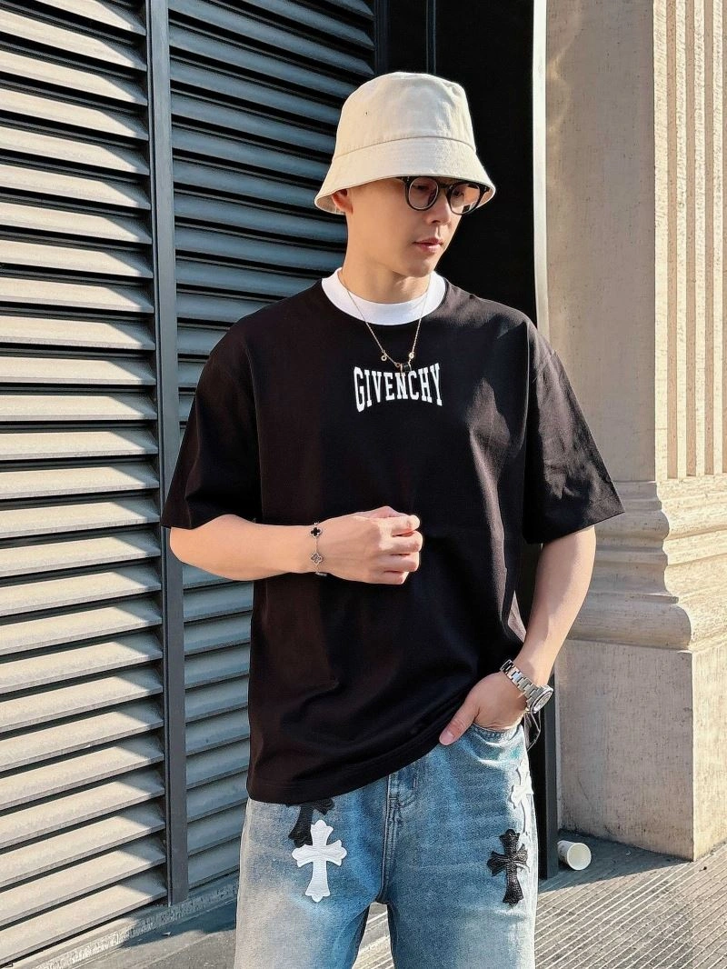 Givenchy T-Shirts