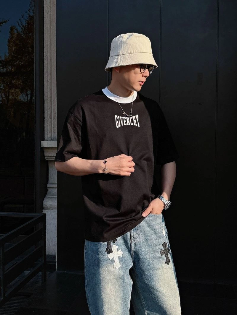 Top match Givenchy T-Shirts