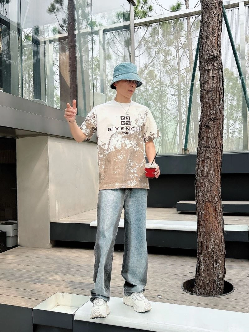Givenchy T-Shirts
