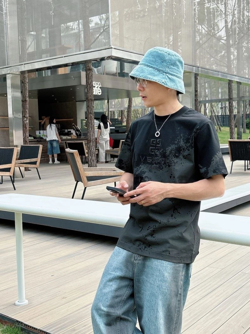 Givenchy T-Shirts