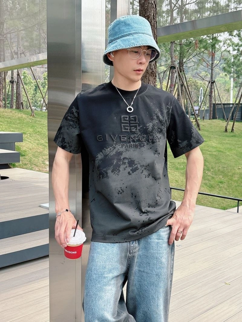 Top match Givenchy T-Shirts