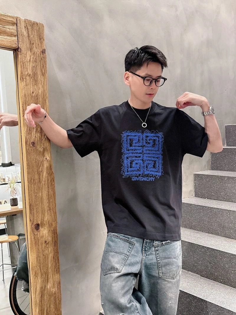 Givenchy T-Shirts