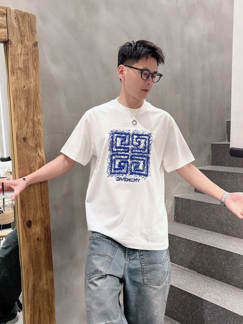 Givenchy T-Shirts