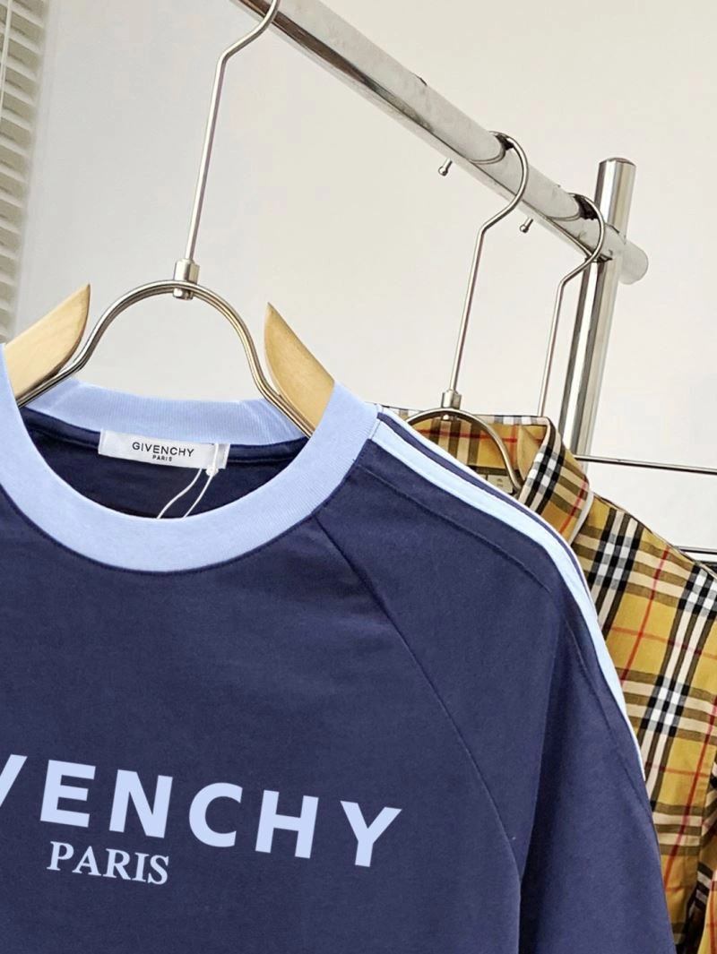 Top mirror Givenchy T-Shirts