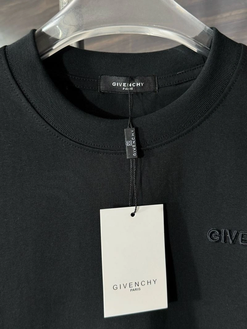 Reasonably priced Givenchy T-Shirts