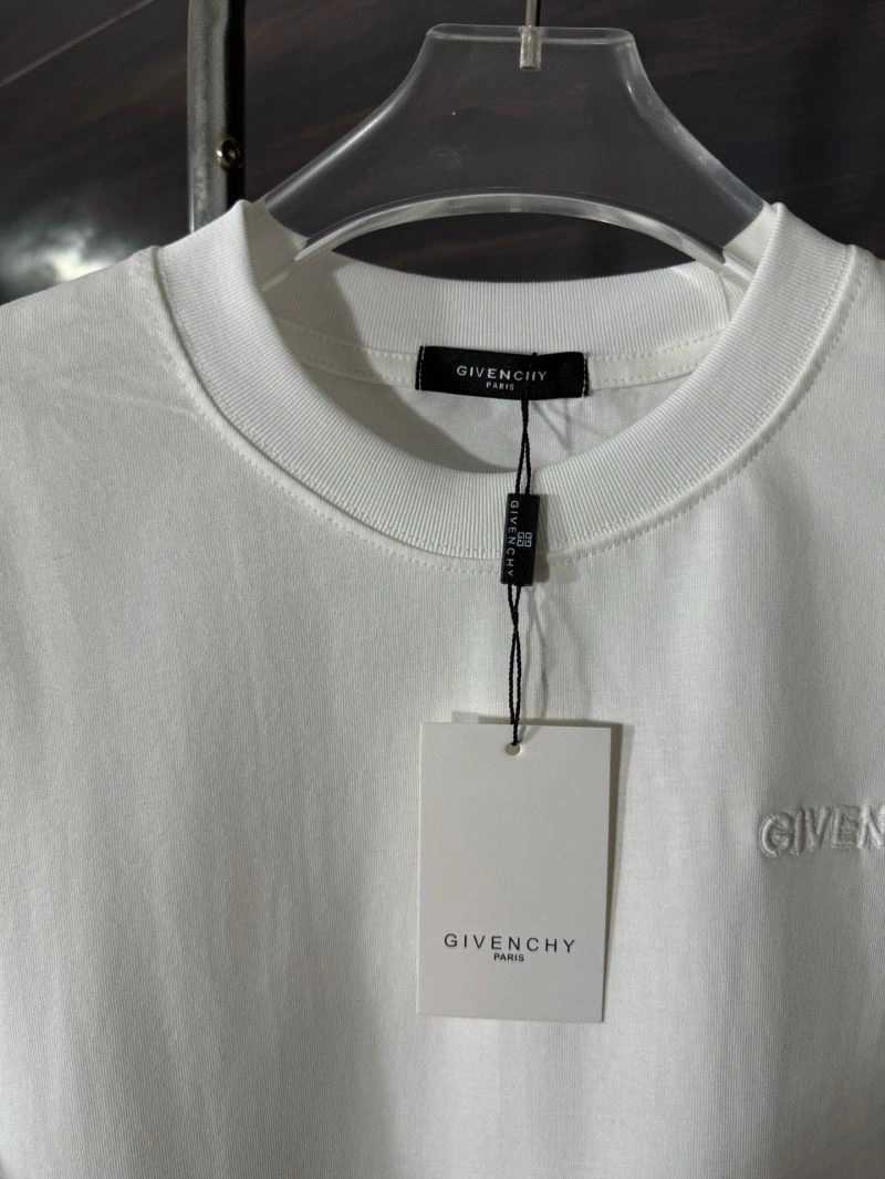Discounted Givenchy T-Shirts