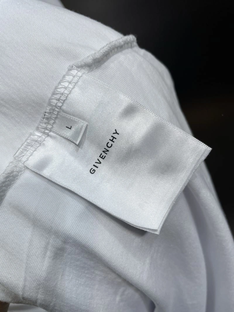 Inexpensive Givenchy T-Shirts