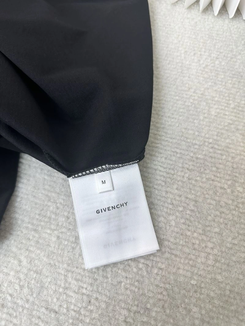 Reasonably priced Givenchy T-Shirts
