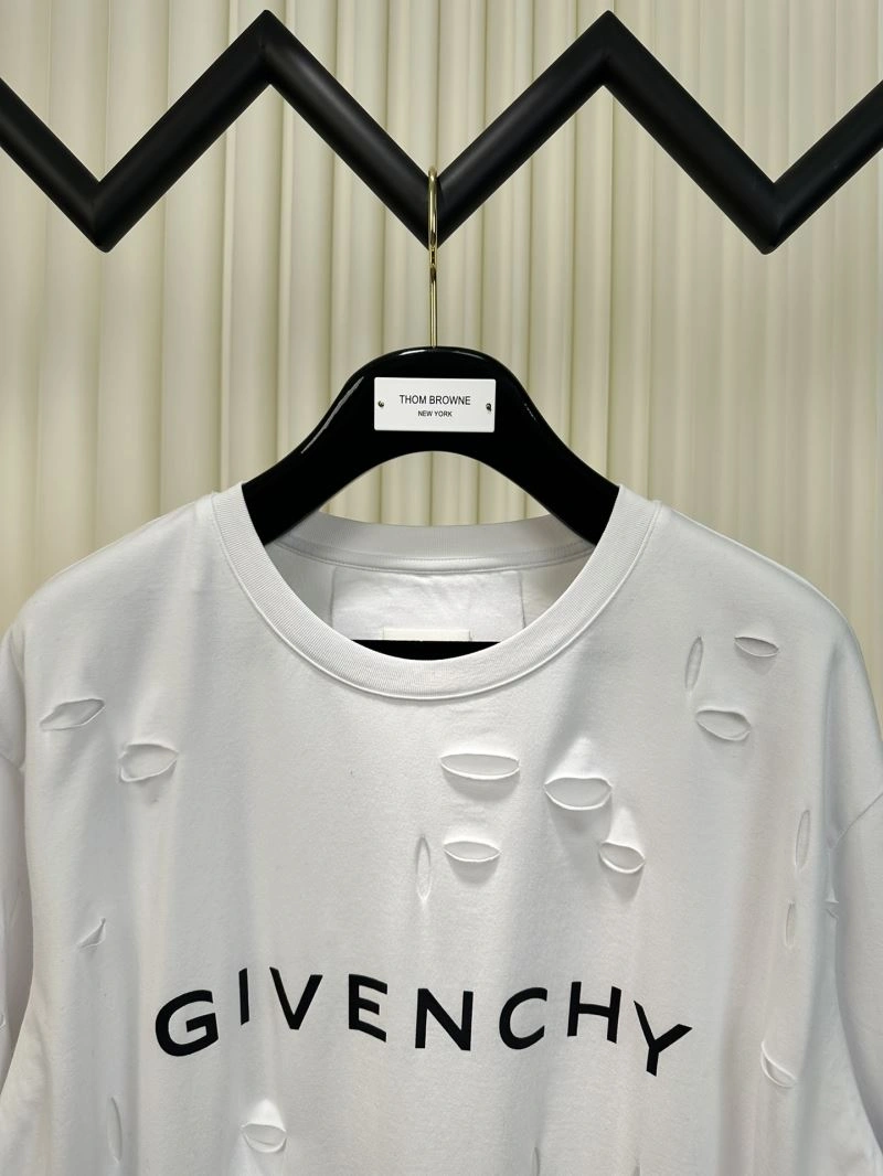 Reasonably priced Givenchy T-Shirts