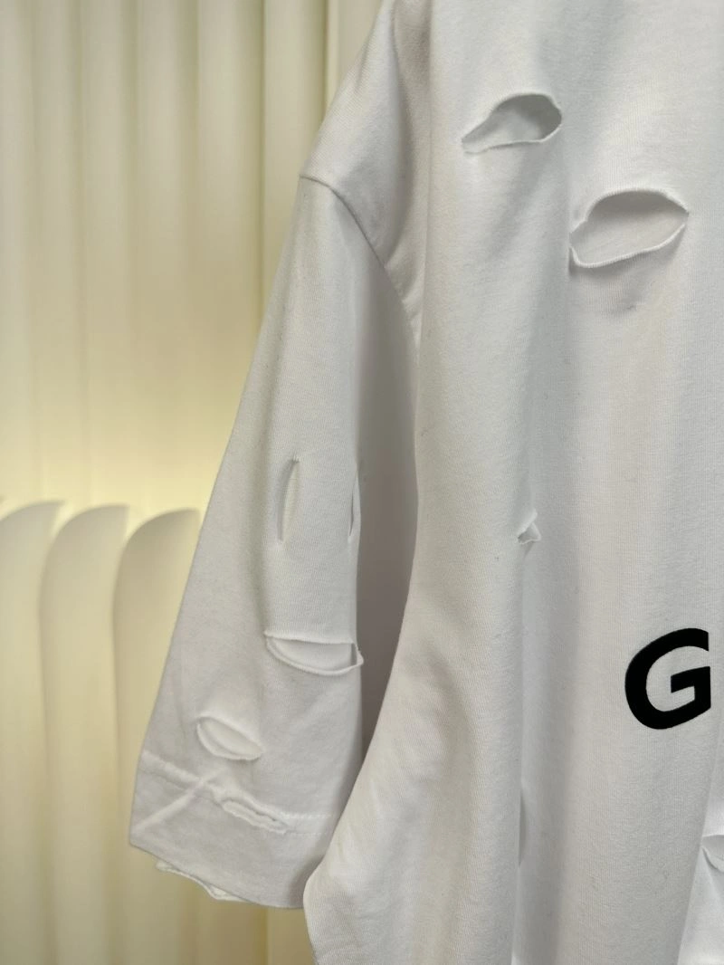 Reasonably priced Givenchy T-Shirts