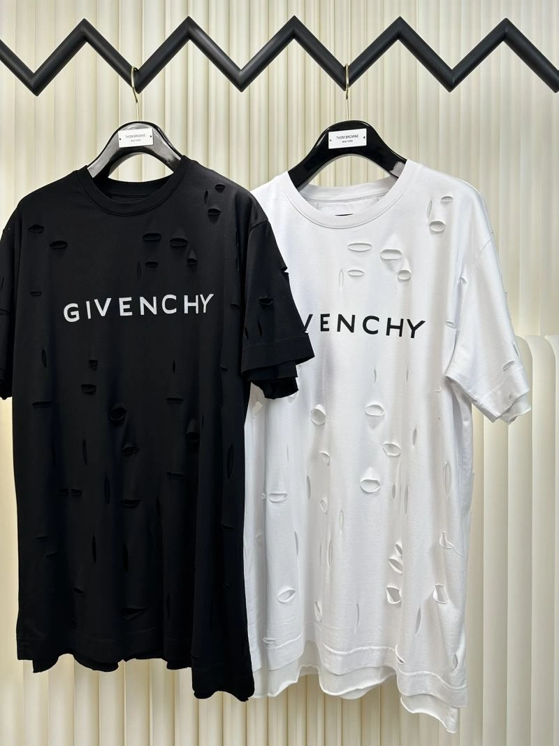 Reasonably priced Givenchy T-Shirts