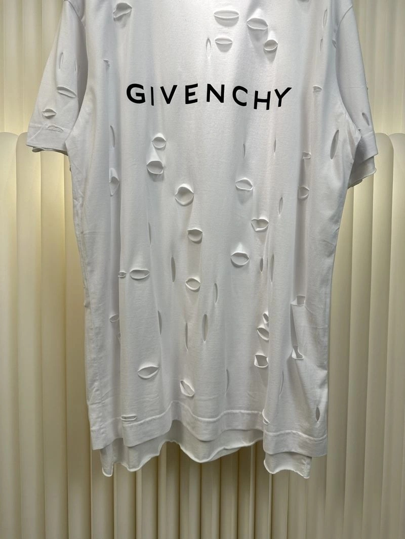 Reasonably priced Givenchy T-Shirts