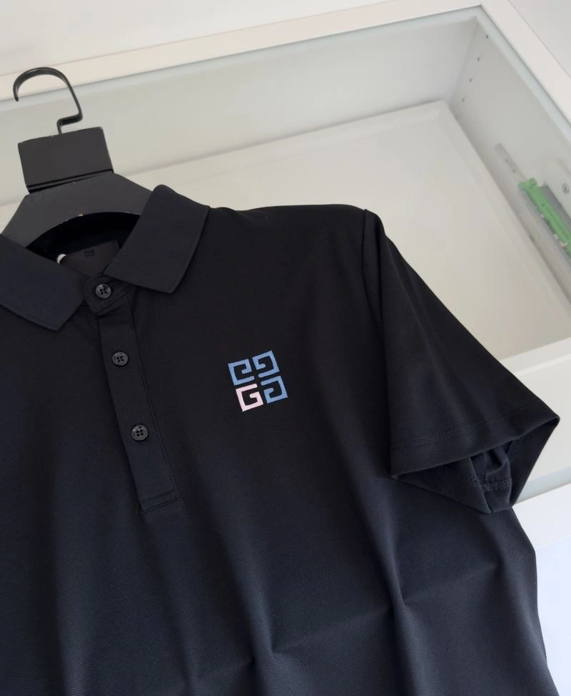 Bargain Givenchy T-Shirts