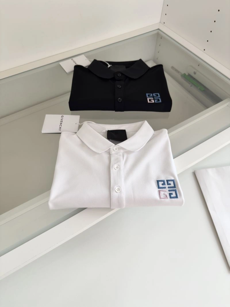 Bargain Givenchy T-Shirts