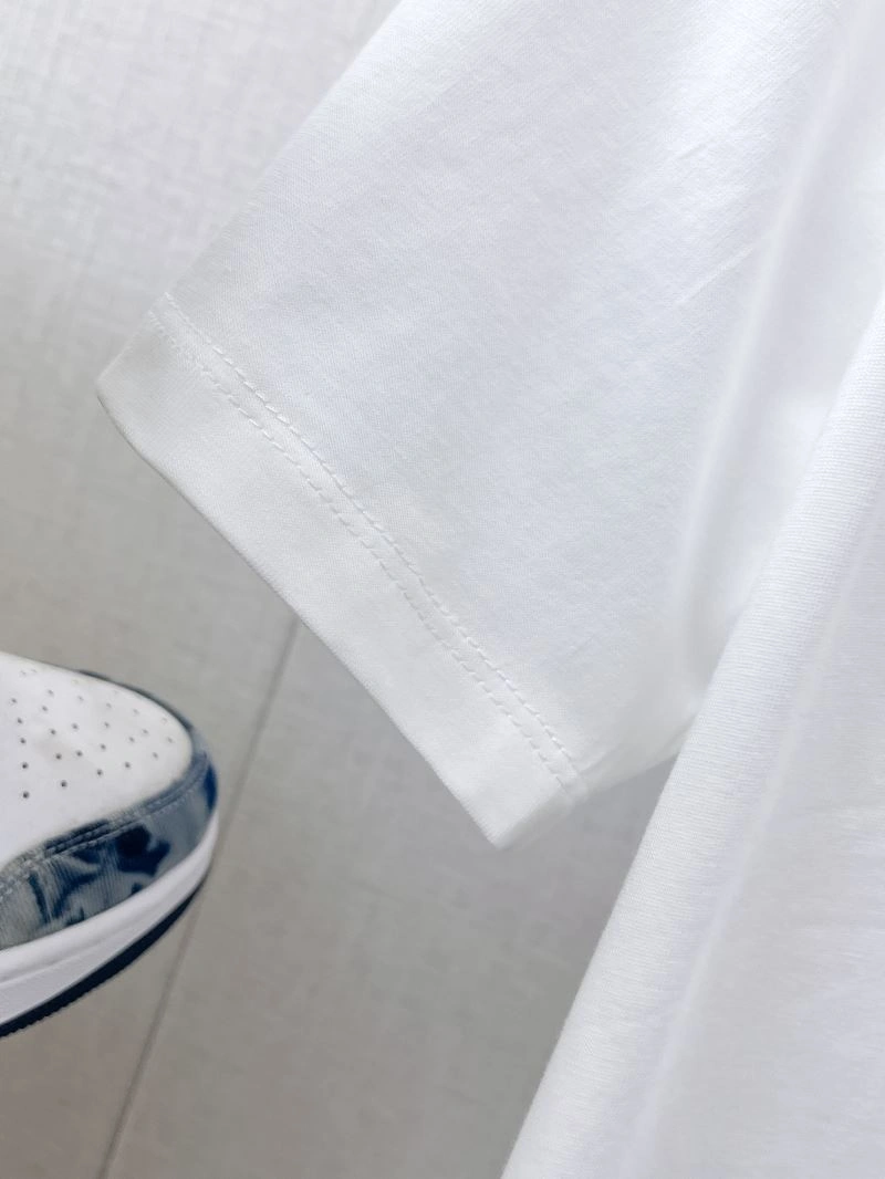 Indistinguishable Givenchy T-Shirts