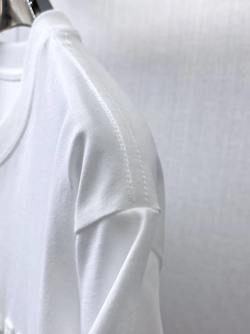 Accurate model Givenchy T-Shirts