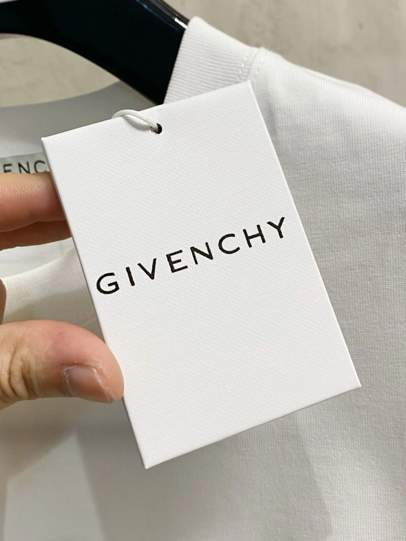 Discounted Givenchy T-Shirts