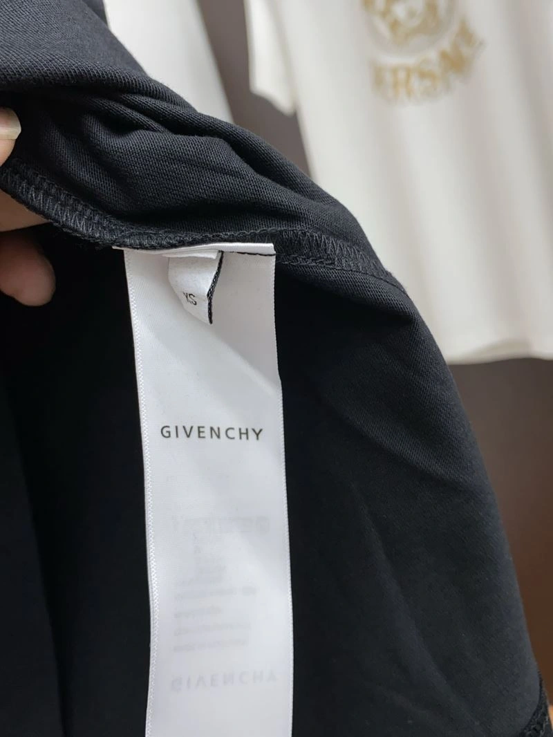 Discounted Givenchy T-Shirts