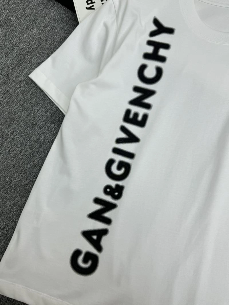 Exact replica Givenchy T-Shirts