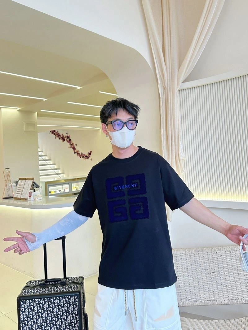 Factory-made Givenchy T-Shirts