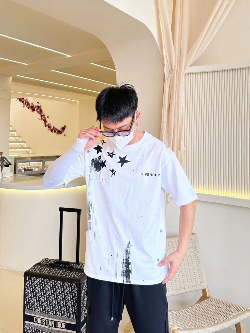 Givenchy T-Shirts