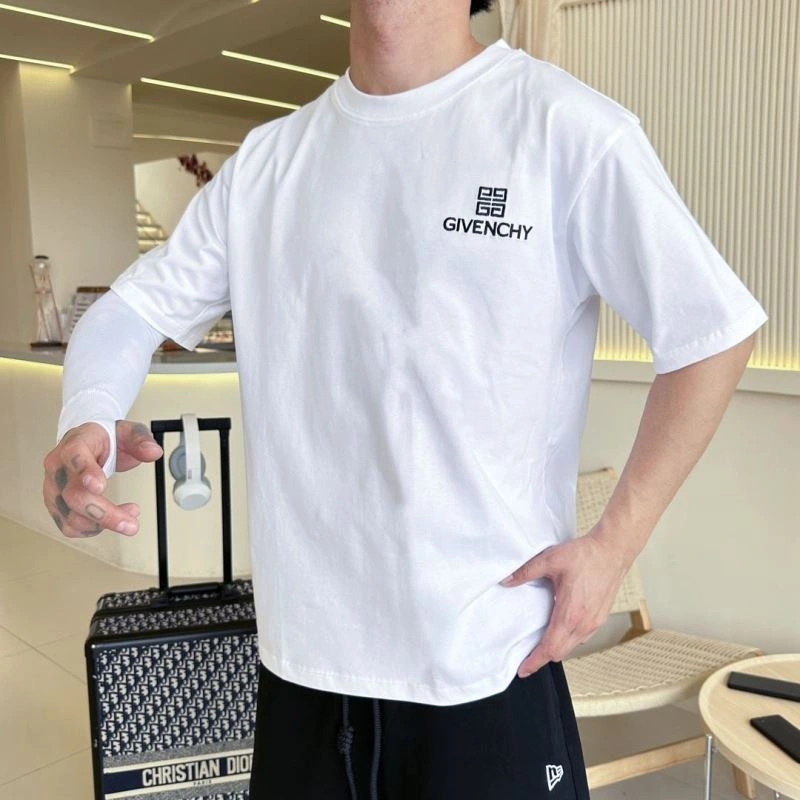 Reasonably priced Givenchy T-Shirts