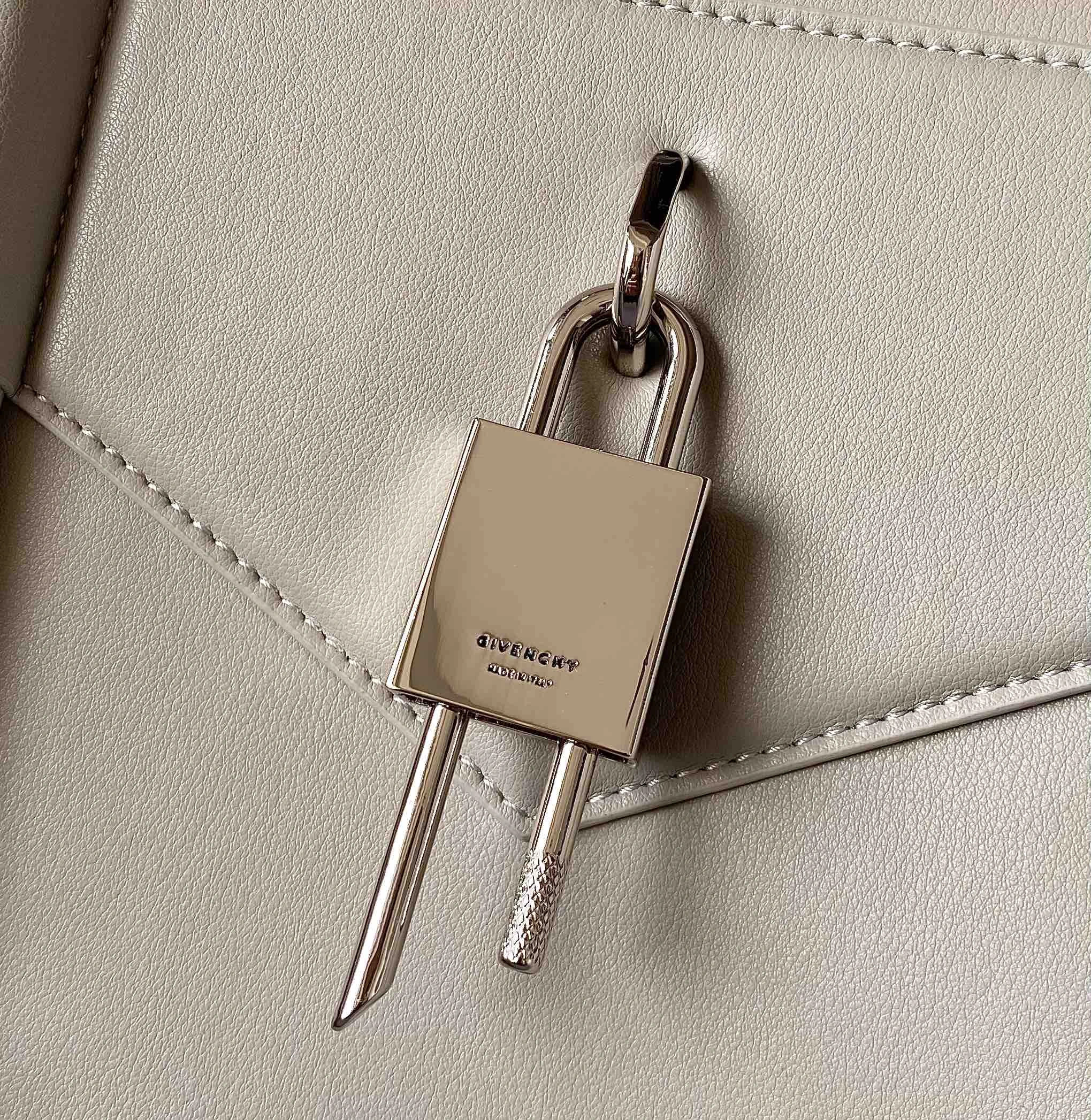 Mirror quality Givenchy Top Handle Bags