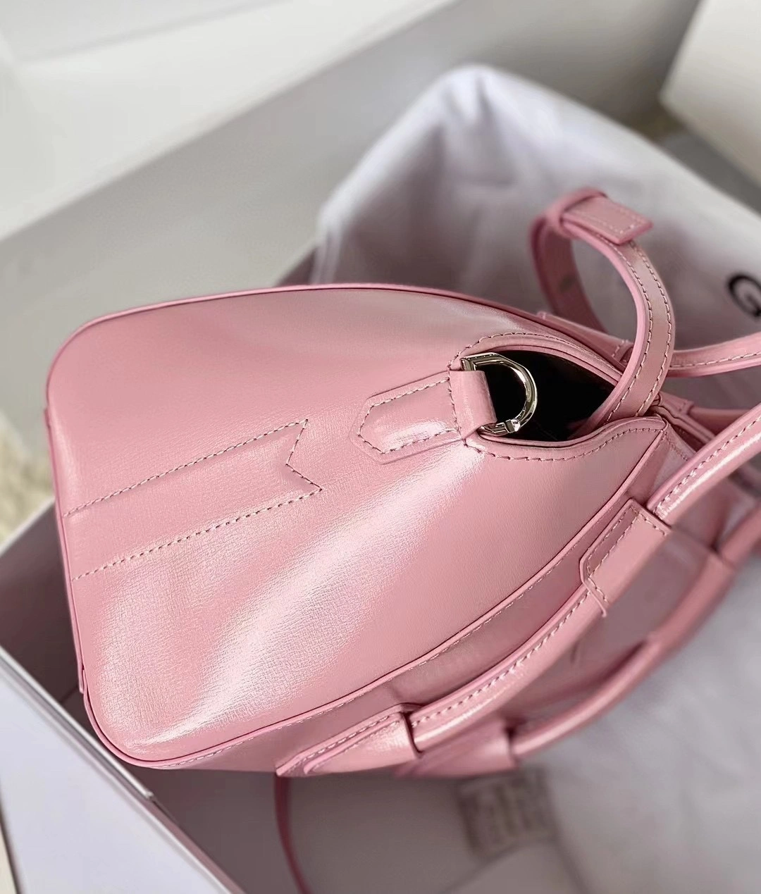 1:1 copy Givenchy Top Handle Bags