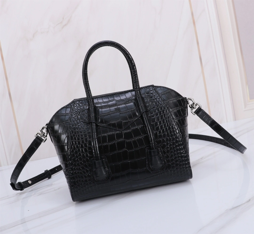 Top mirror Givenchy Top Handle Bags